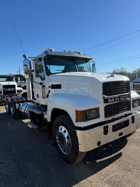 2022 MACK PINNACLE 64T - East Texas Mack Sales