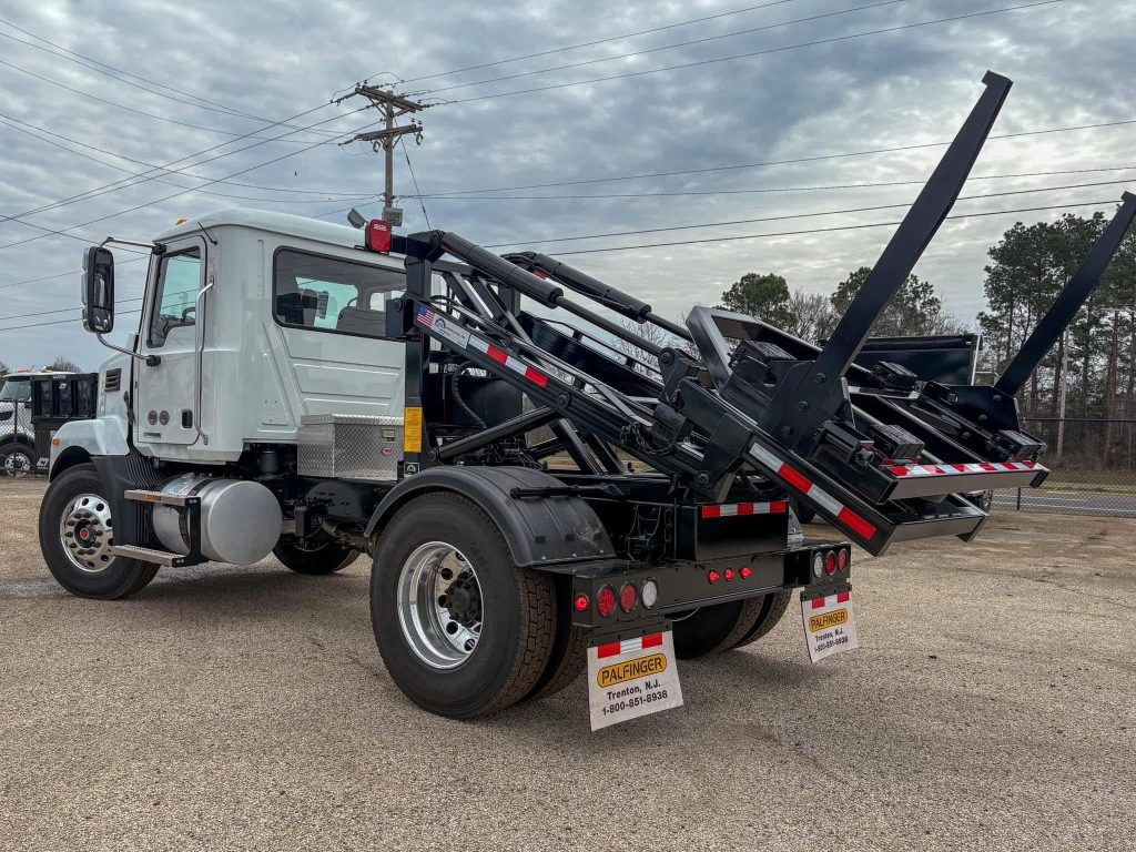 2026 MACK MD6 - East Texas Mack Sales