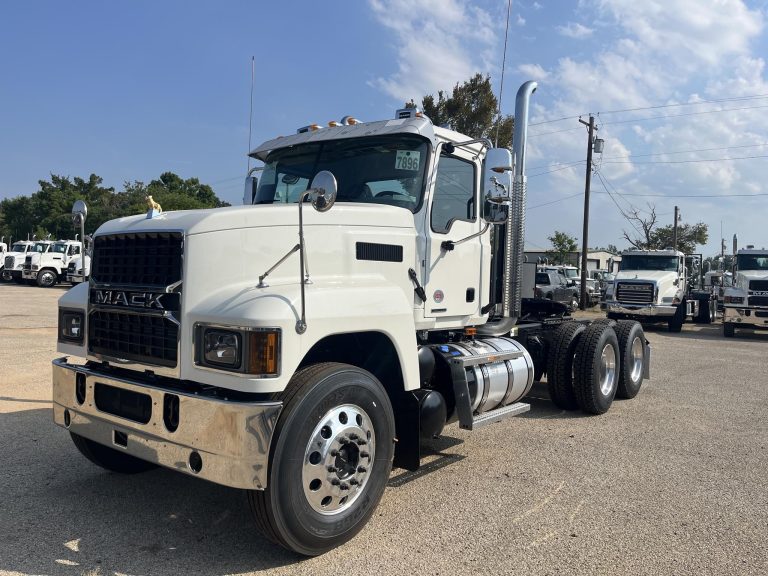2026 MACK PINNACLE 64T - East Texas Mack Sales