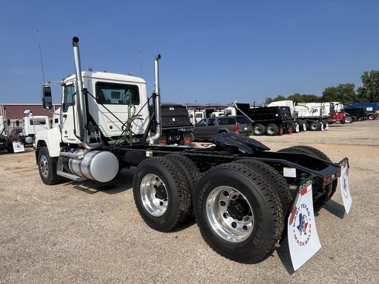 2026 MACK PINNACLE 64T - East Texas Mack Sales